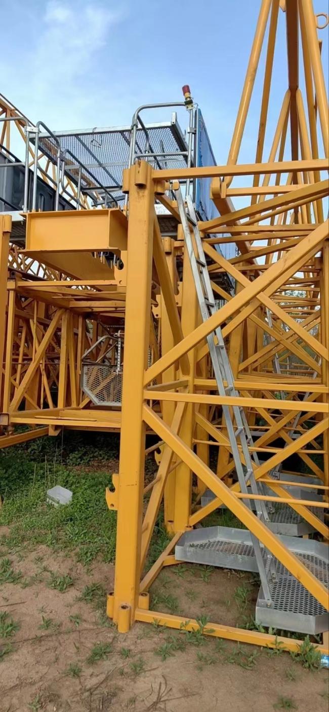 Sell Used 19 and 20 Year Zoomlion Flat Head Tower Crane