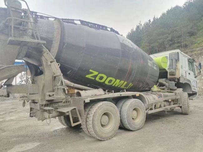 2017 Zoomlion HOWO 12cbm Used Concrete-Mixer Truck Concrete Mixing Plant