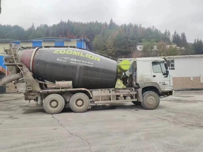2017 Zoomlion HOWO 12cbm Used Concrete-Mixer Truck Concrete Mixing Plant