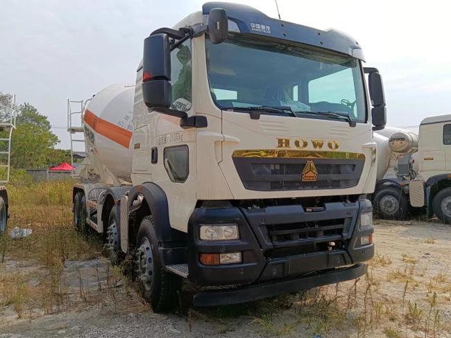 2021 New Concrete-Mixer Truck HOWO Chassis Concrete Mixing Plant