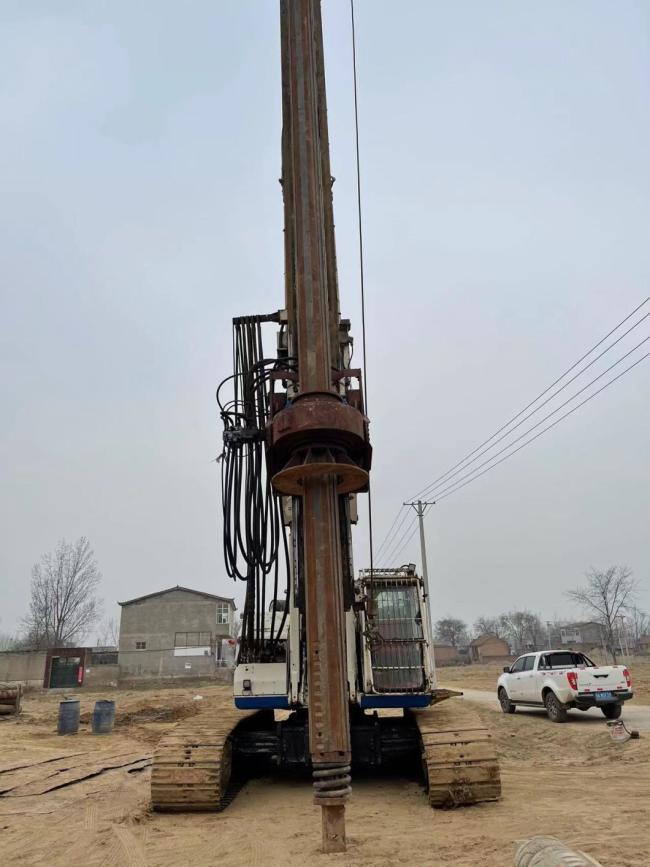 2011 Good Stable Function Top Ranking Rotary Drilling Rig Core Barrel Rock Drill Foundation Construction Equipment