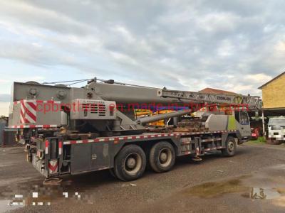 China Zoomlion's 25 Tons Folding Mobile Crane Folding Design for Maximum Lifting Height 40m for sale