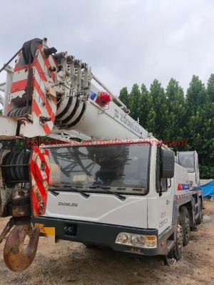 高信頼性のためのリニューアルされたZoomlion 水力トラッククレーン 50トンのリフティングマシン