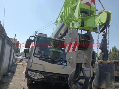 중국 접는 줌리온 70 톤 크레인 리프팅 갱신 상태 사용 4 셰프트 번호 판매용