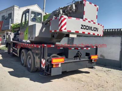 중국 접는 줌리온 70 톤 크레인 리프팅 갱신 상태 사용 4 셰프트 번호 판매용