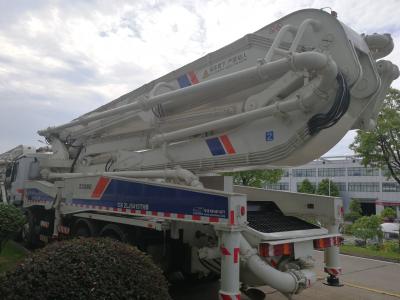 Cina Zoomlion 52m Used Concrete Truck Pump con tipo di cemento semi-seco e telaio Benz in vendita