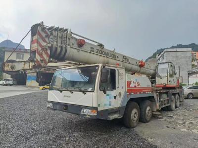 China Maximaal hefgewicht 16 ton Wit 2011 Zoomlion 50 ton Truck Crane Hoist Crane Te koop