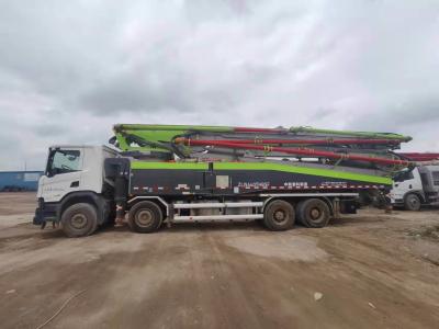 중국 줌리온 63m 하부 트럭에 장착 된 콘크리트 붐 펌프 진동 폭 2.6mm 판매용