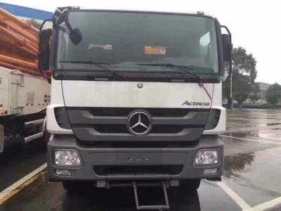 中国 水力コンクリートポンプ 52 メートル 建設現場に搭載された重装備トラック 販売のため