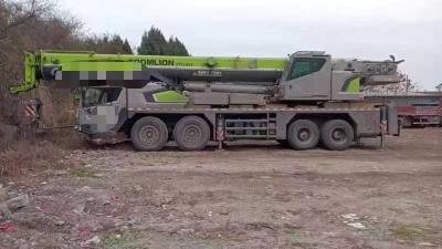 China 80 ton gebruikte vrachtwagenkraan mobiele kraan met as nummer 4 in 2018 Zoomlion Te koop