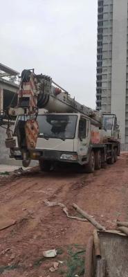 중국 50T 2011 Zoomlion 트럭 크레인 중량 건설용 최대 들어올림 무게 16t 판매용