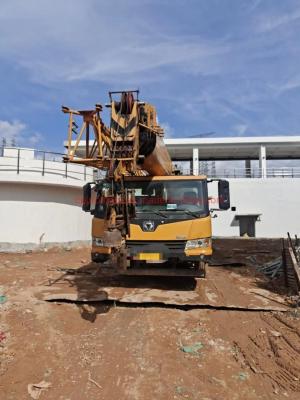 China Gebruikte 2016 Xc 25t vrachtwagen kraan Terrian mobiele kraan vrachtwagen kraan 3 schacht nummer Te koop