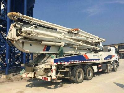 Cina Pompa per calcestruzzo Zoomlion con camion pompatore a spinta da 49 metri, uscita ad alta/bassa pressione in vendita