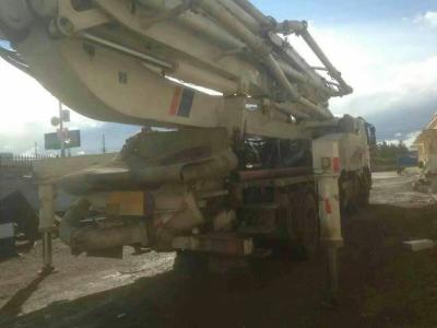 Cina Pompa per calcestruzzo Zoomlion con camion pompatore a spinta da 49 metri, uscita ad alta/bassa pressione in vendita