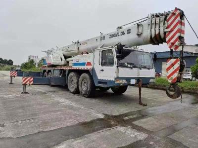 China ISO9001 gecertificeerde directe levering Zoomlion 80 ton knokkelboom kraan Truck Mounted Crane Te koop