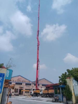 Cina 55000kg Peso totale Red 2022 Concrete Boom Pump Truck per lavori pesanti e costruzioni in vendita