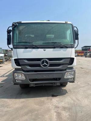 China Zoomlion bietet gebrauchte 52 Meter große Betonpumpe mit Renovierung und Benz-Chassis. zu verkaufen