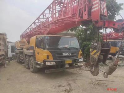 중국 STC750S 75톤 이동 크레인 오렌지 및 빨간색 건설 프로젝트에 사용되는 트럭 크레인 판매용