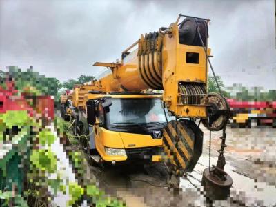 중국 2015 중고용 크레인 Xtc100 테리안 이동 크레인 건설 기계 오렌지 트럭 크레인 판매용