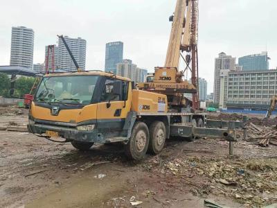 중국 2014 Xg 70t 이동 크레인 트럭 크레인 사용 크레인 최대 들어올림 높이 40m 판매용