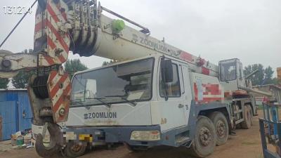 중국 50톤의 지리 이동 크레인 건설 기계용 트럭에 장착된 망원경 크레인 판매용