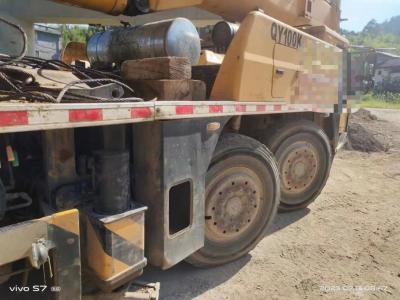 中国 安定した作業 折りたたみ 70t トラッククレーン ISO9001 認証と非常に 販売のため