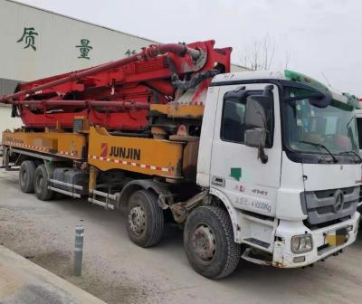 China Red 2011 Junjin 52m on Benz. Euro III Used Concrete Pump Vibrating Amplitude 2.6mm for sale