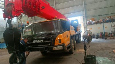 중국 안정적인 기능 2011 인기 모델 50t 트럭 크레인 오렌지 크레인 지브 6을 가진 모바일 크레인 판매용