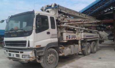 중국 Zoomlion 37m 2007 사용 된 콘크리트 펌프 트럭 실린더 유형 구조와 함께 펌프 장착 판매용