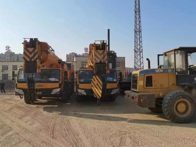 중국 160T 오렌지 모든 지형 장착 크레인 모바일 크레인 첨단 기술로 수압 판매용