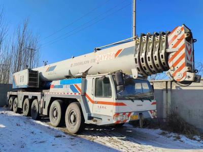 중국 220톤 줌밀리온 트럭 크레인 중장비를 들어올리는 최대 들어올림 높이 40m 판매용