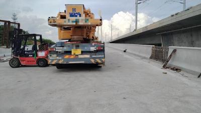 Cina 50T Terrian Mobile Crane usata con certificazione ISO9001 nel 2014 Xg in vendita