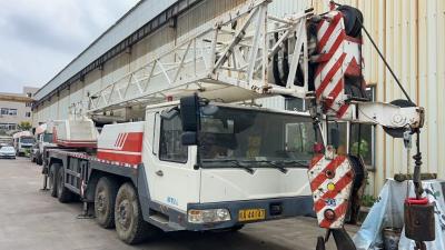 중국 최대 승강량 16t ISO9001 인증 Zoomlion 2011 타이안 모바일 크레인 판매용