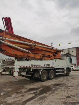 중국 2014 Zoomlion 49 미터 벤츠에 실린더 타입 구조와 공급 높이 1540 판매용