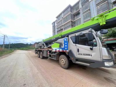 중국 3 셰프트 번호 41m 본부름 길이는 Zoomlion Ztc250A552 25t 트럭 크레인 사용 이동 크레인 판매용
