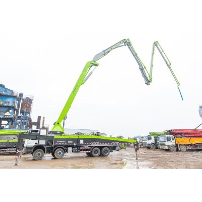 중국 52m 붐 펌프 콘크리트 펌프 트럭용 무거운 장비 Zoomlion의 사용 및 녹색 판매용