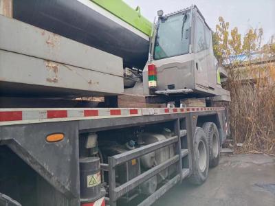 中国 ズームリオン 80t トラッククレーンの20年 ISO9001認証と折りたたみ機能 販売のため