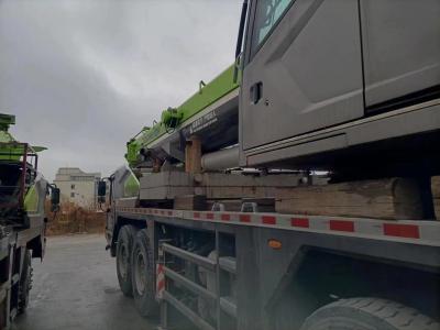 中国 ズームリオン 80t トラッククレーンの20年 ISO9001認証と折りたたみ機能 販売のため