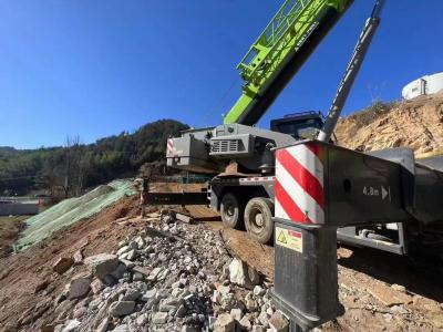 중국 셰프트 번호 4 20 년 Zoomlion 최대 리프팅 35t 트럭 크레인 ISO9001 인증 판매용