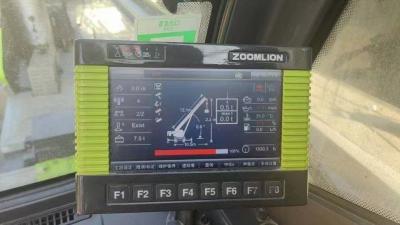 중국 20 년 간 사용 된 이동 크레인, 접는 기능 으로 최대 55 톤 을 들어올리다 판매용