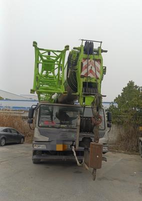 China Zoomlion 80T Truck Crane with 32 Tons Counterweight and 20 Years of Dependability for sale