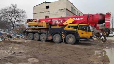 Chine Cran de camions Sy certifié avec une capacité de levage maximale de 100 tonnes Certifié ISO9001 à vendre