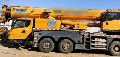 中国 Xugong 55トンのトラッククレーン モバイルクレーン 最大持ち上げ高さ40m シャフト番号4 販売のため