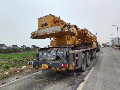 중국 Xg 70톤 이동 크레인 ISO9001 인증 최대 들어올림 높이 40m 사용 판매용