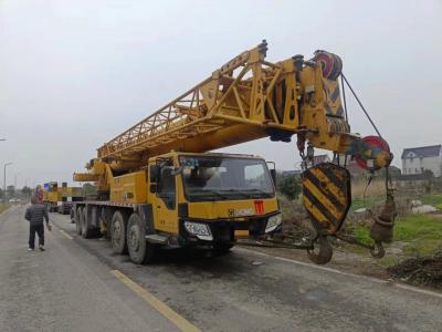 중국 Xg 70톤 이동 크레인 ISO9001 인증 최대 들어올림 높이 40m 사용 판매용