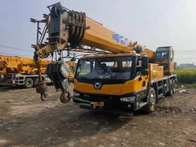 중국 25 톤 최대 들어올림 무게 Xc Mg 소형 이동 크레인 2020 년 노란색 색상 우선 판매용