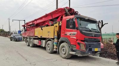 중국 2020 Sy 56m 사용 된 콘크리트 펌프 트럭 볼보 차시와 2.6mm 진동 진폭 판매용