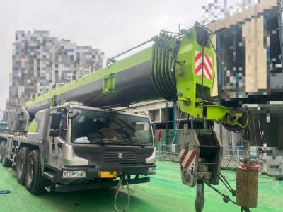 China Zoomlion Mobilkran 100 Tonnen All-Ground-Lkw-Kran Höchsthebehöhe 40m Service zu verkaufen