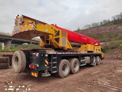 中国 60 トン 21 年 STC600T6 モバイルクレーン 最大上げ高度 40m 必要に応じて問い合わせを送信 販売のため