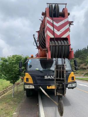 중국 125 톤 좋은 상태 이동 크레인 판매 후 서비스 빨간색과 노란색 수압 크레인 판매용